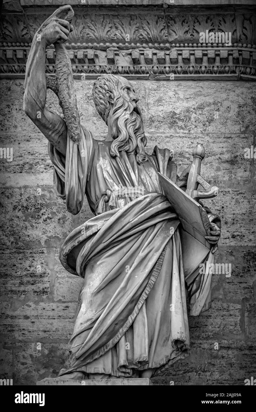 ROME, ITALY - JANUARY 08, 2014: A statue of the apostle Peter on the ...