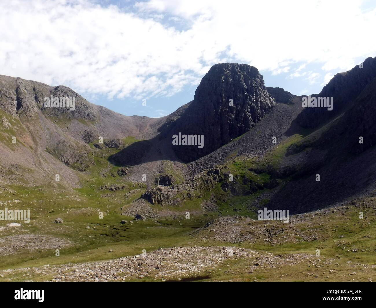 Coire Mainnrichean and the Mainreachan Buttress on the Scottish ...