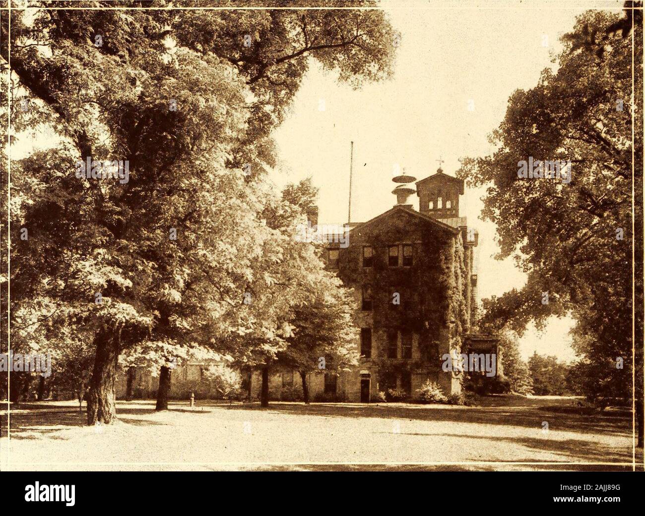 Peabody hall hi-res stock photography and images - Alamy