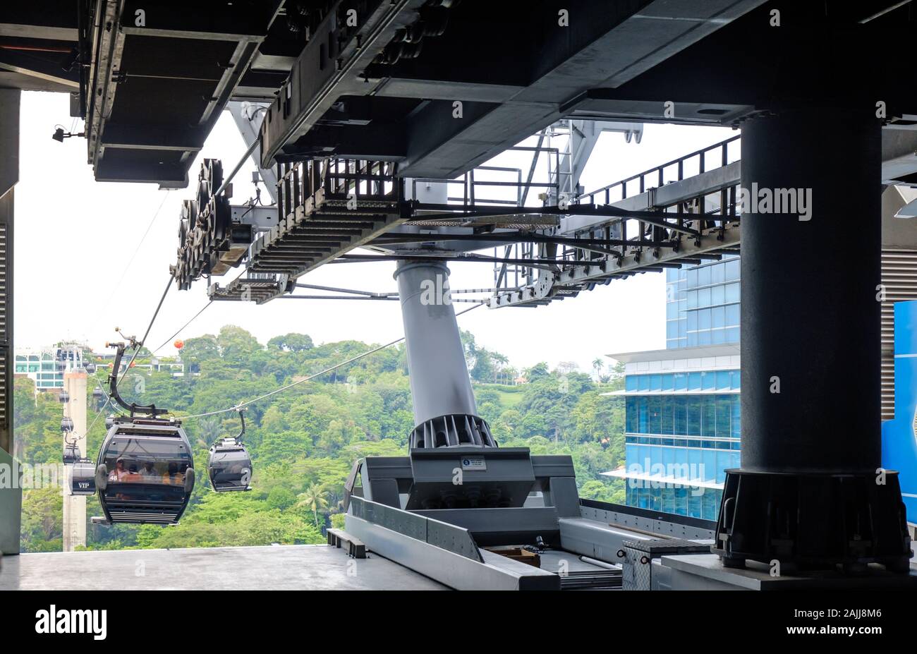 Singapore network connection city hi-res stock photography and images ...