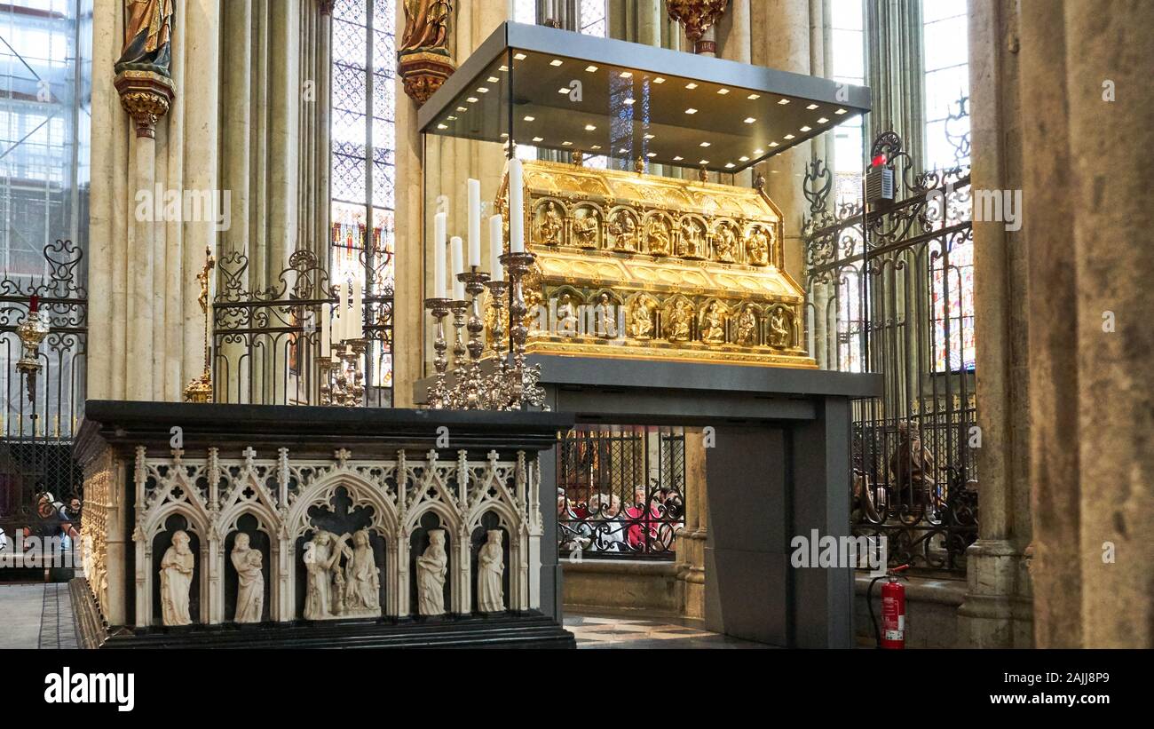 Golden sacophagus or tomb of the Three Wise Men on display in ...