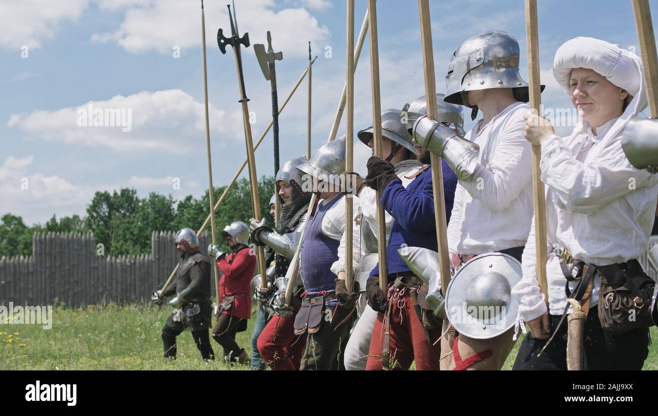 Knights in offensive. Knights defending their fortress Stock Photo - Alamy