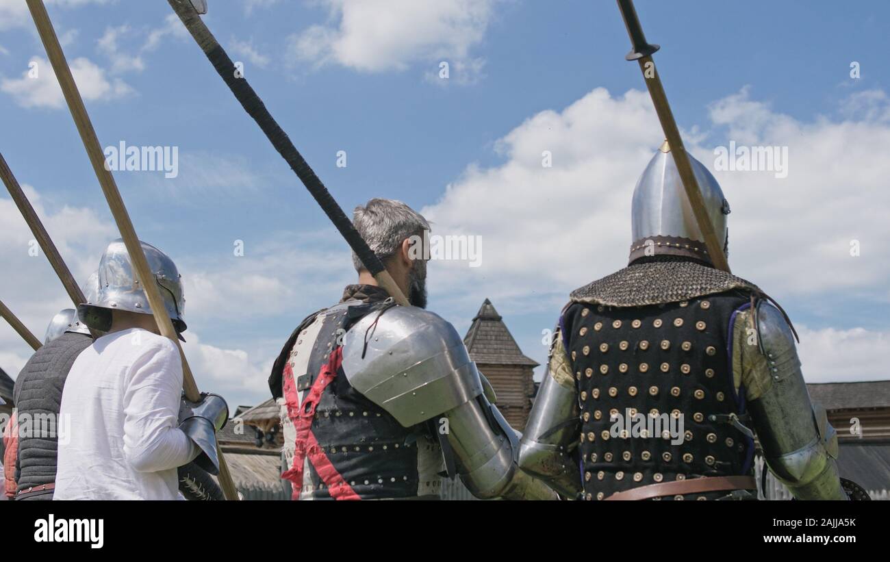 Knights in offensive. Knights defending their fortress Stock Photo - Alamy