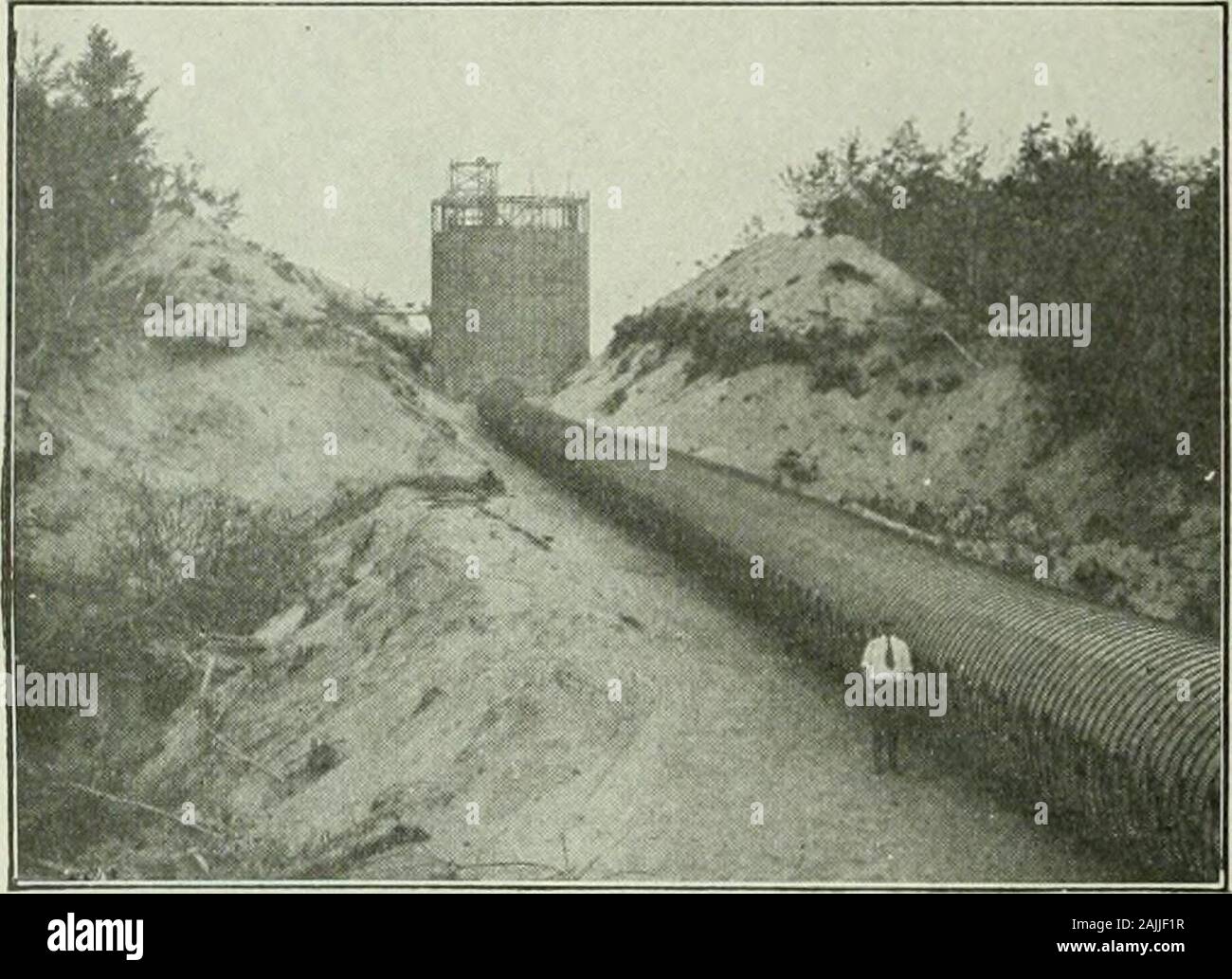 Weighing 45 tons hi-res stock photography and images - Alamy