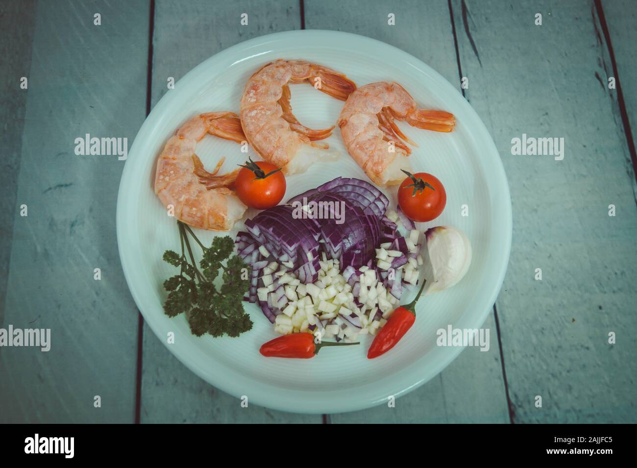 Prawns and scampi you need for the Italian specialty Spaghetti ala ...