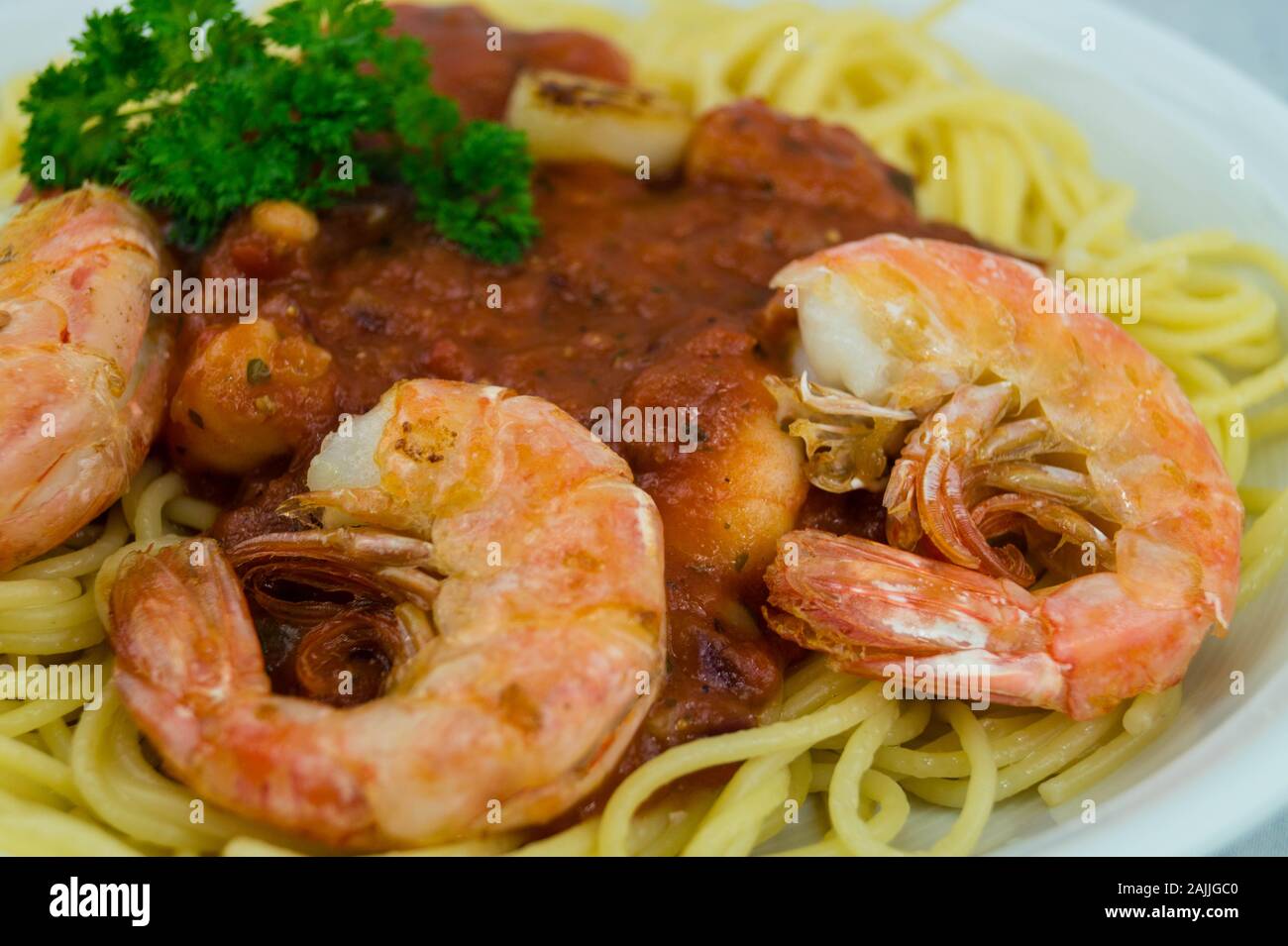 Prawns and scampi you need for the Italian specialty Spaghetti ala ...