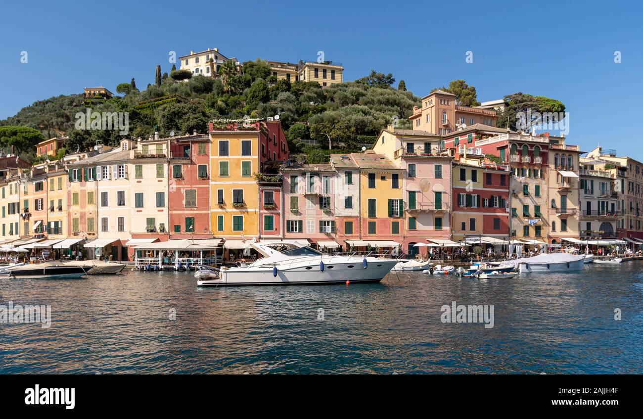 Province of genoa italian riviera liguria coast coastline hi-res stock ...