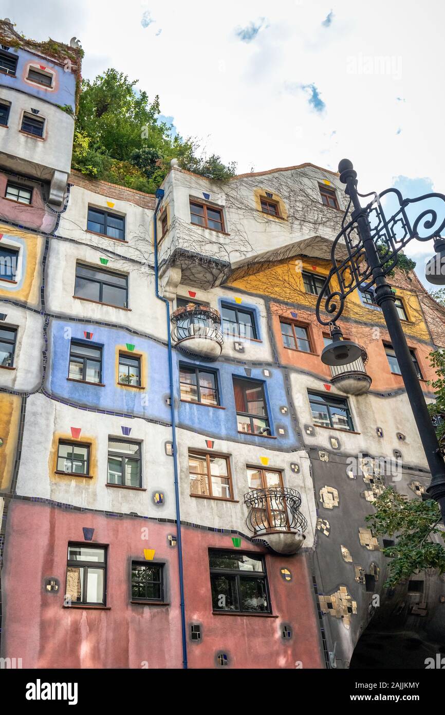 Hundertwasser house, Hundertwasserhaus - apartment house, idea and ...