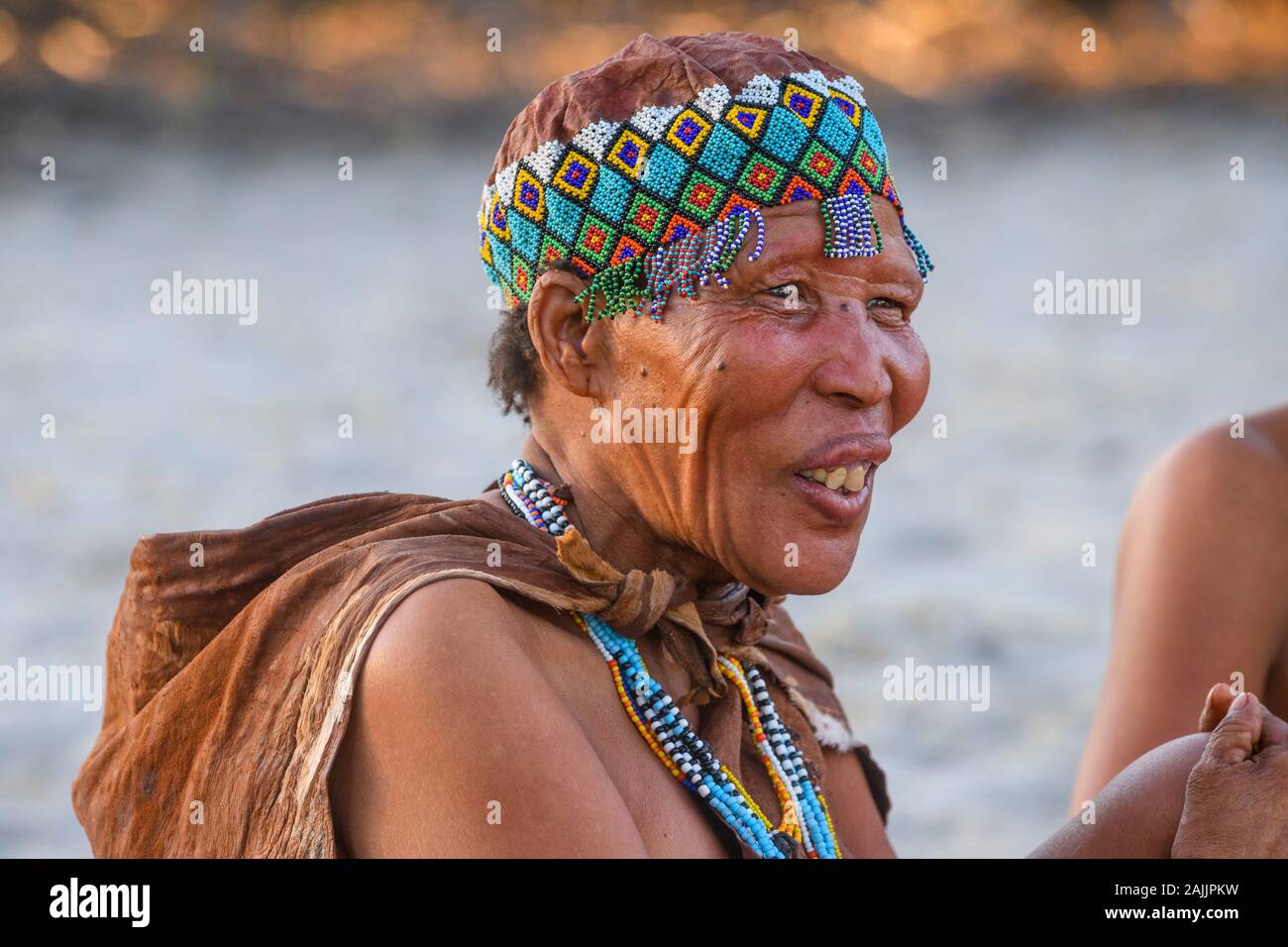 San Bushmen tribes woman, Kalahari, Botswana Stock Photo - Alamy