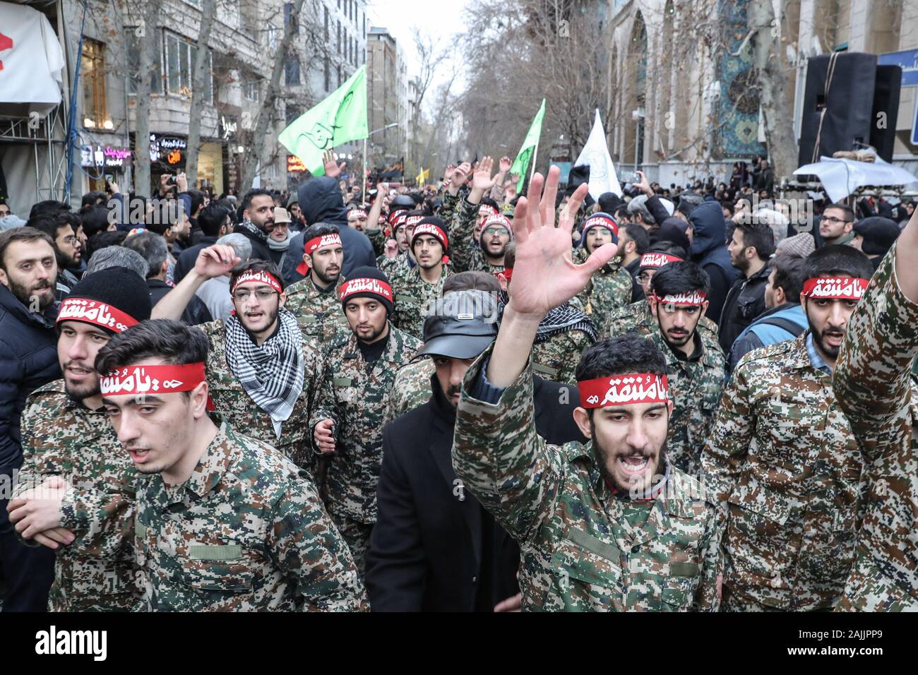 Iran basij militia hi-res stock photography and images - Alamy