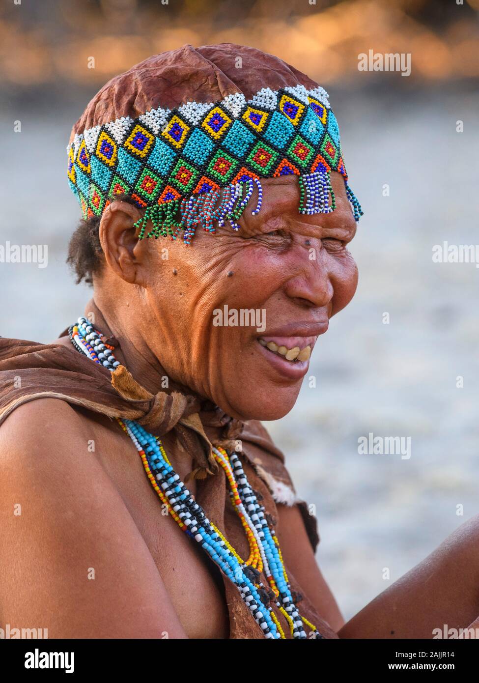 Bushman woman hi-res stock photography and images - Alamy