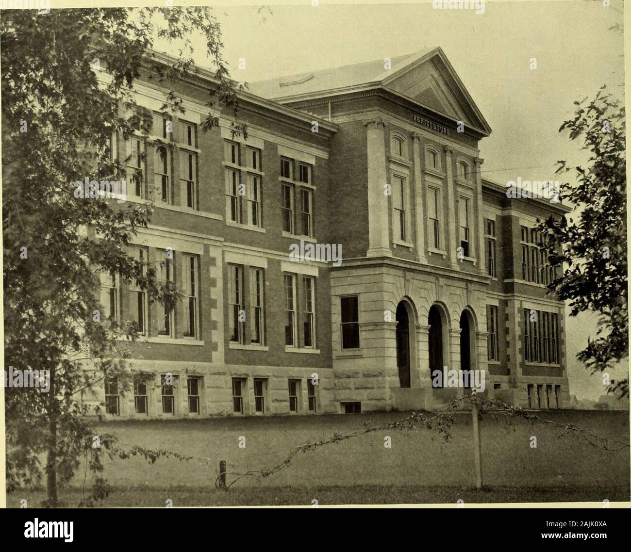 Purdue debris . SAMSON NELLIE PHILLIPS SAMSON, Instructor in Wood ...