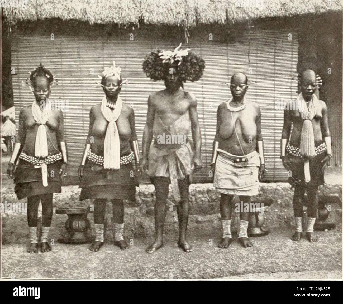 Wives of sultan hi-res stock photography and images - Alamy