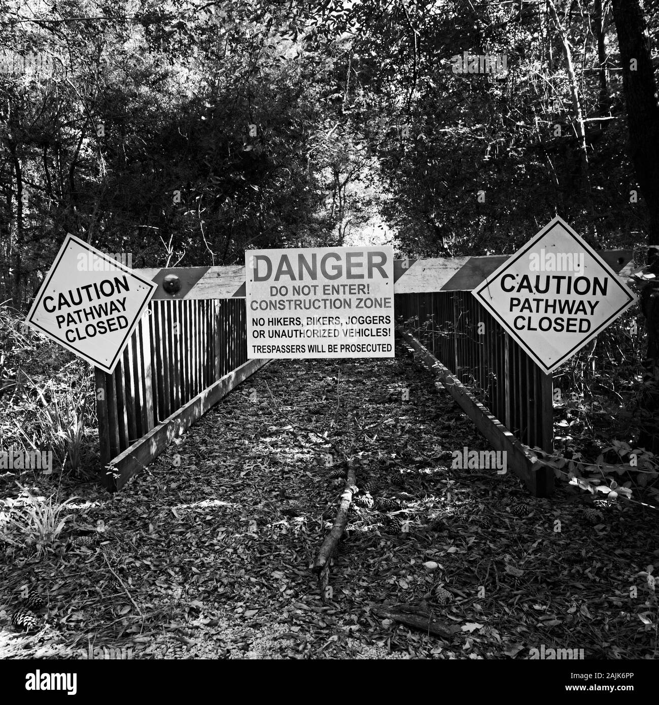 No entry sign Black and White Stock Photos & Images - Alamy
