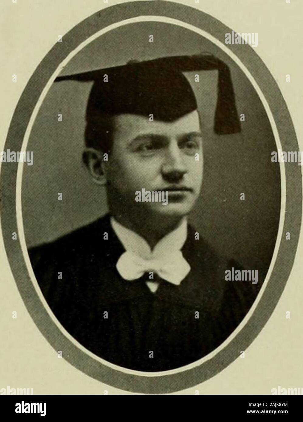 Height 145 feet hi-res stock photography and images - Alamy