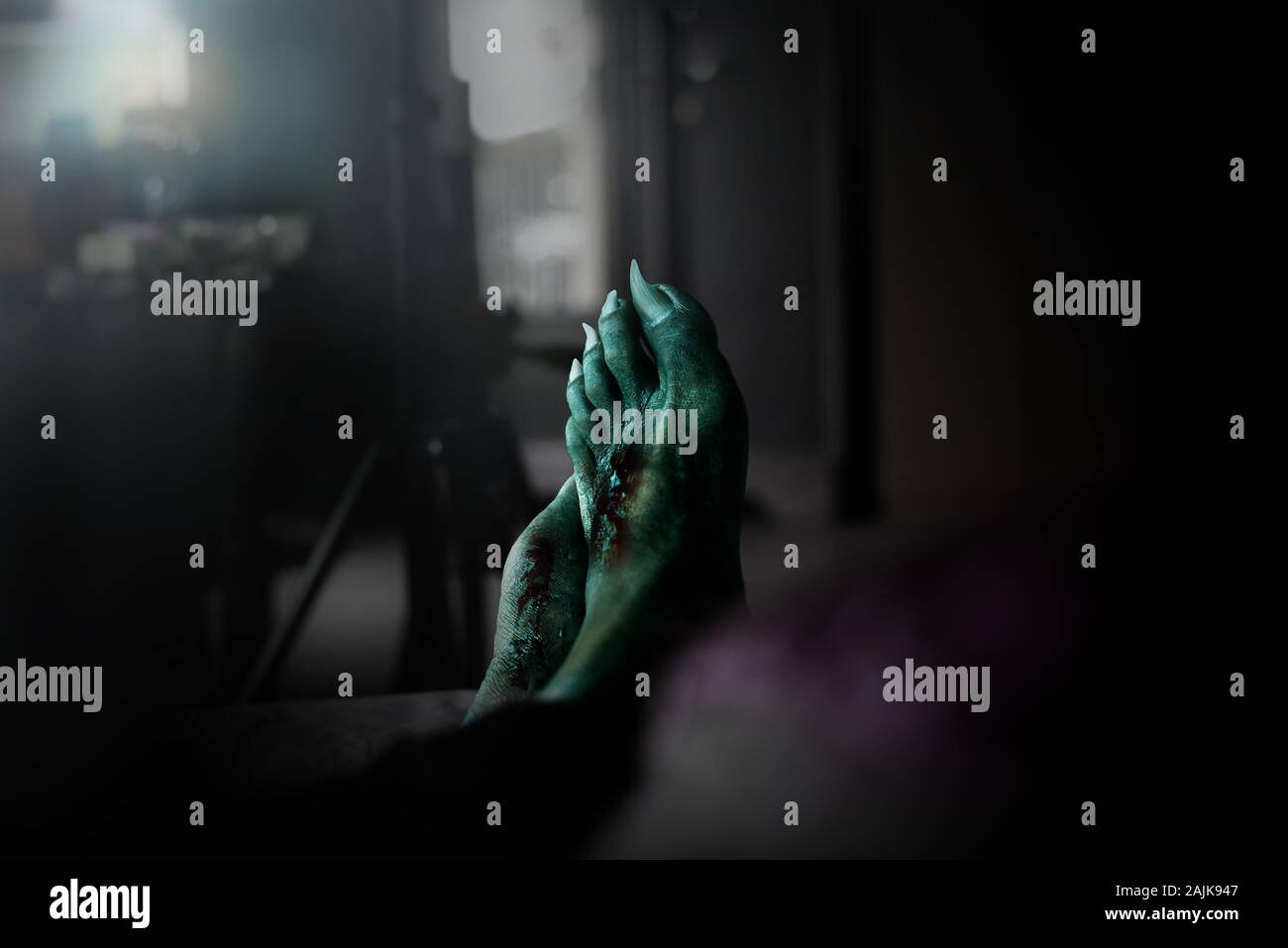 Horror haunted scary theme hi-res stock photography and images - Alamy