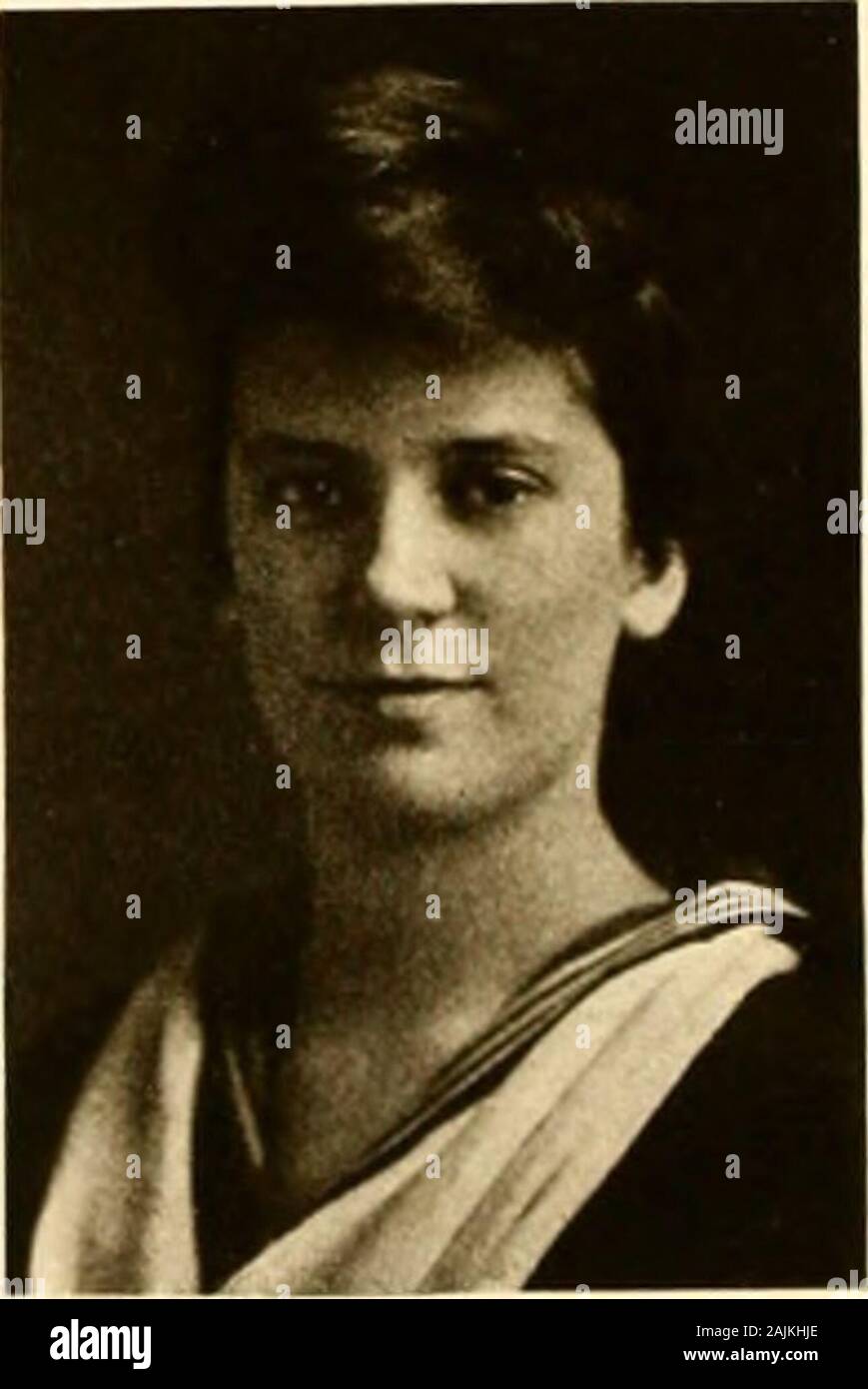 The Echo . RUTH BARDENVice-President MAURINE BRITTAIXSecretary ...