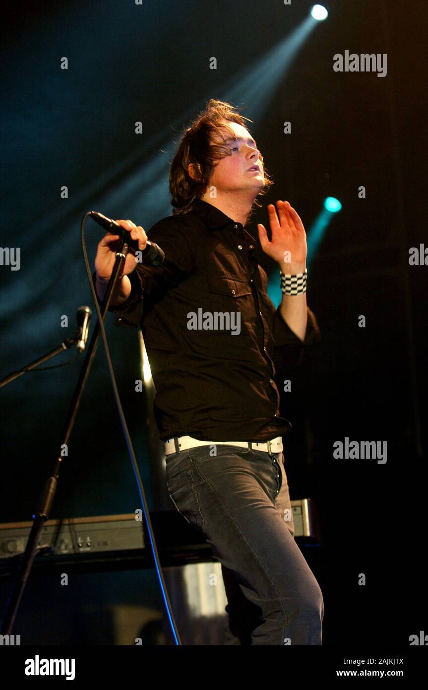 British pop rock band keane performs hi-res stock photography and ...