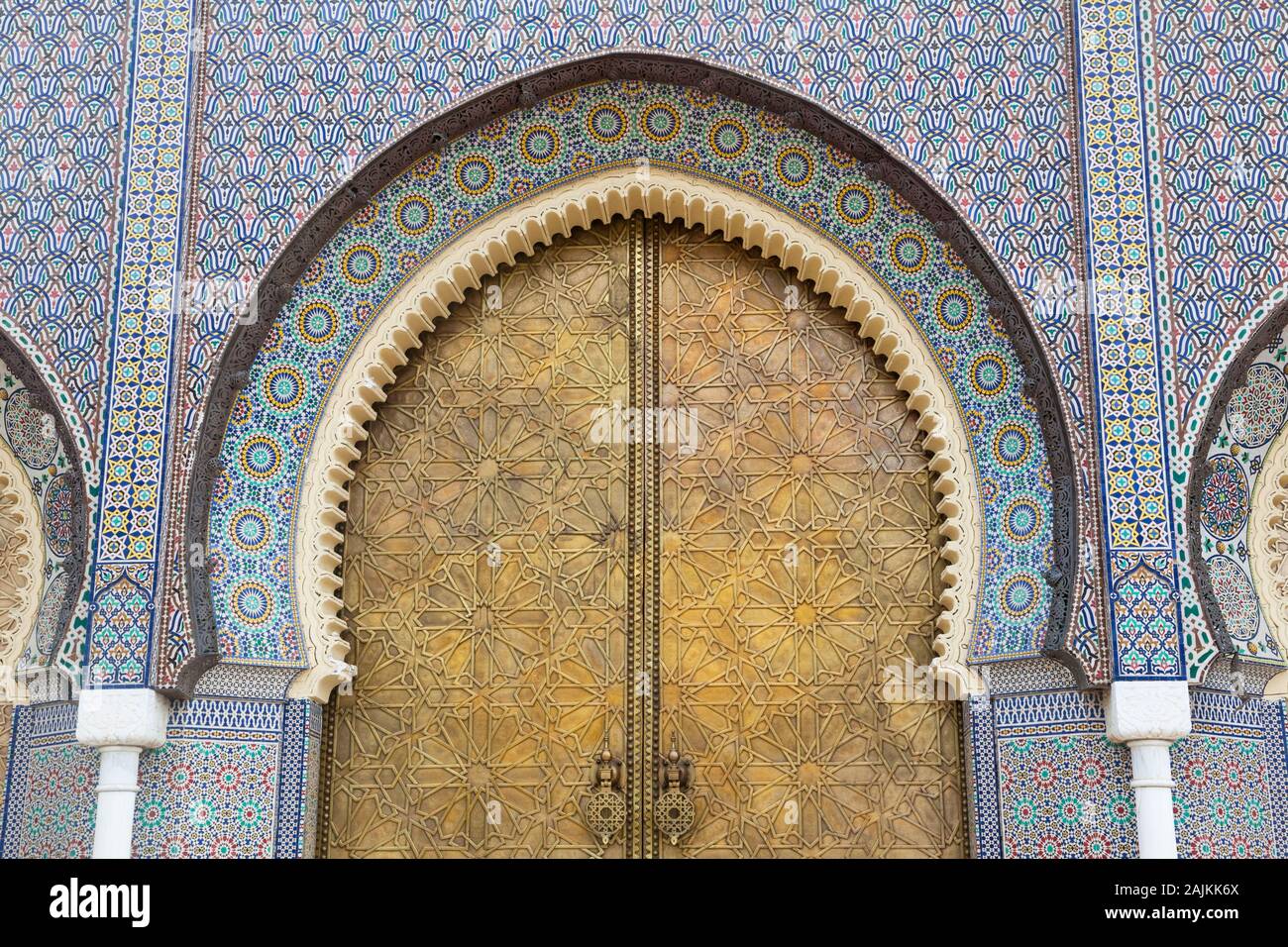 Zellige moroccan hi-res stock photography and images - Alamy