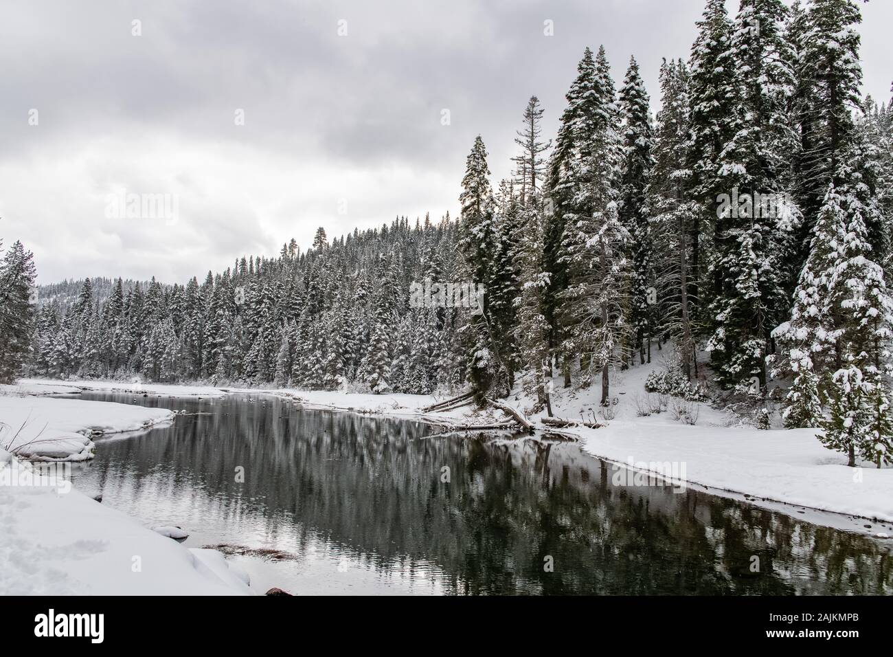 The Donner lake under the snow in winter, in the Nevada Stock Photo - Alamy