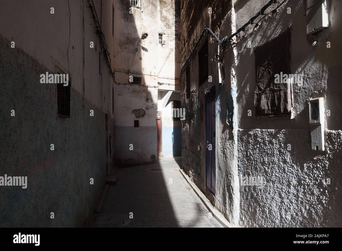 Fez alley hi-res stock photography and images - Alamy