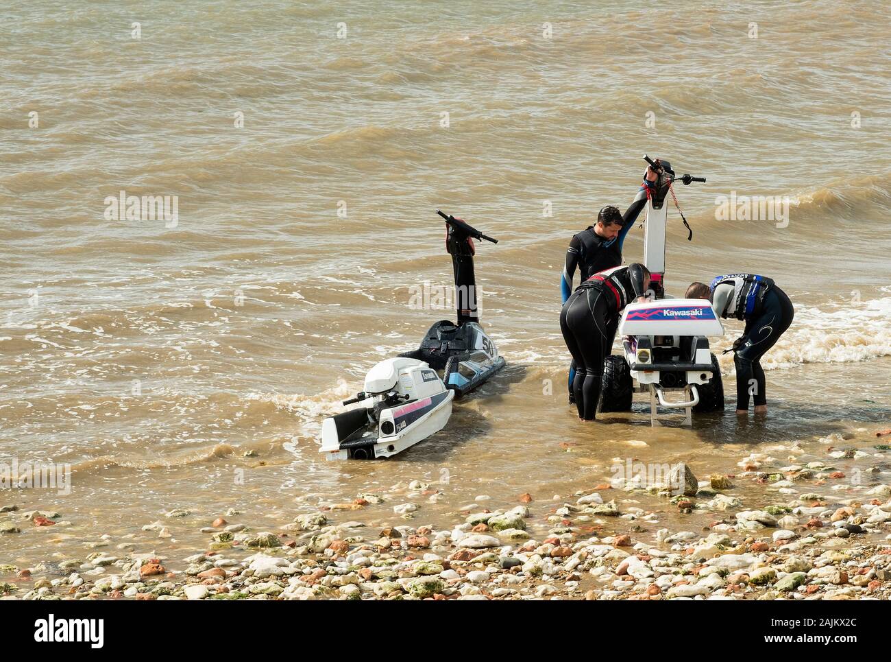 Mending engine hi-res stock photography and images - Alamy