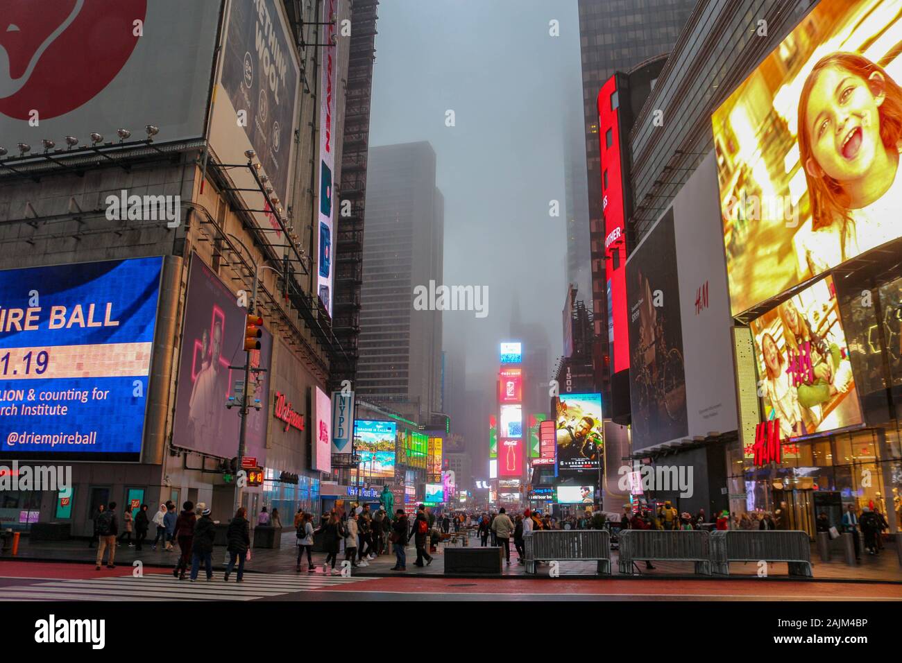New York, NY – January 05, 2020: Times Square is shrouded in heavy fog ...