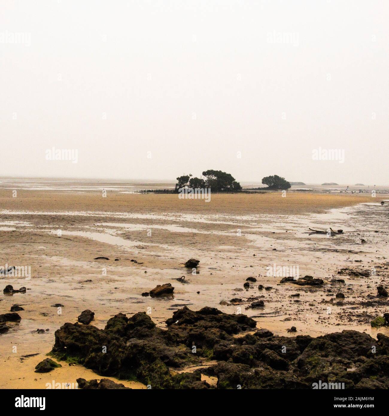 Smokey sky hi-res stock photography and images - Alamy