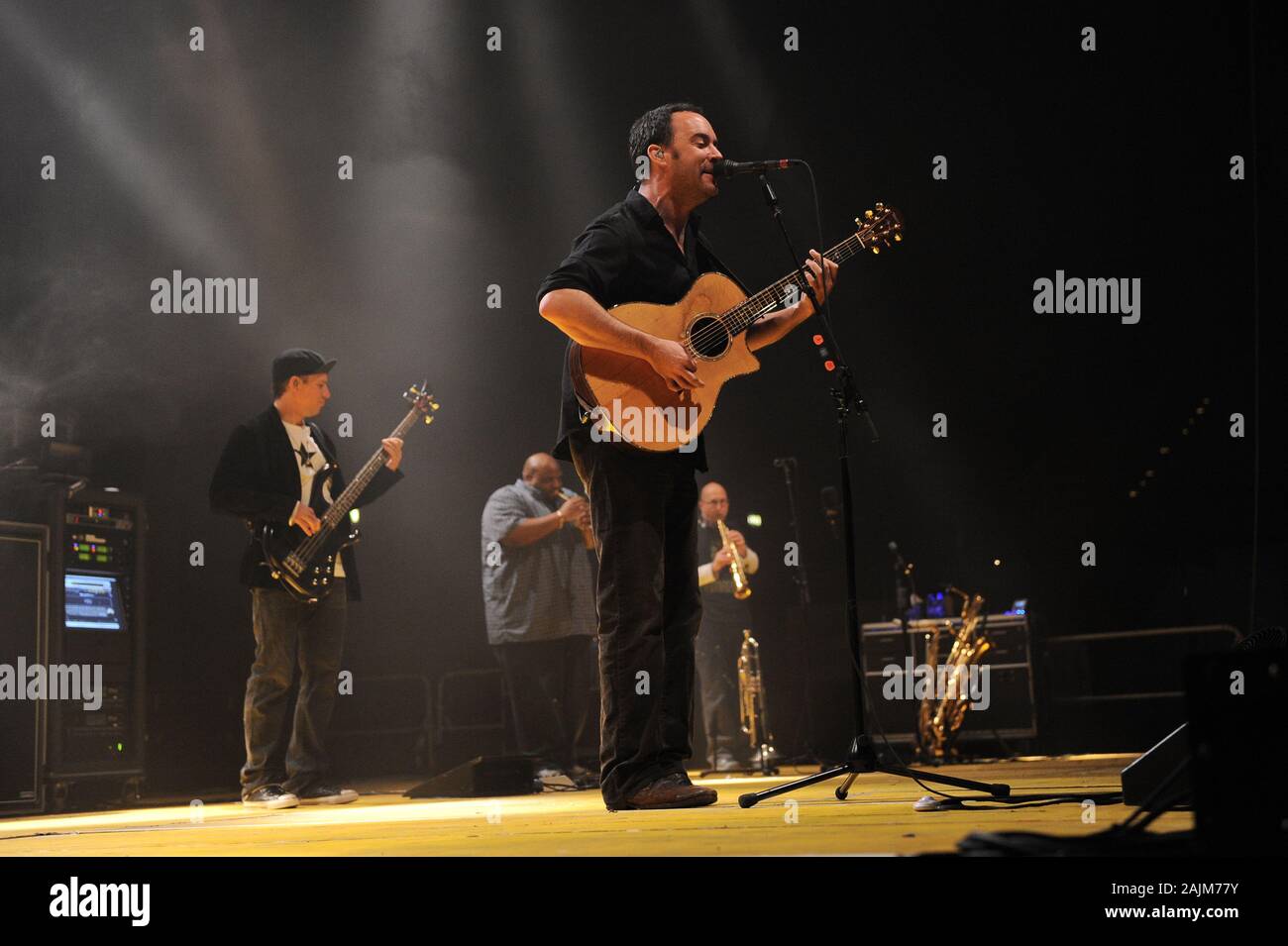 Dave matthews band hi-res stock photography and images - Alamy