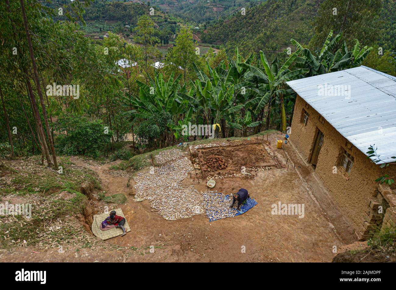 Rwanda house hi-res stock photography and images - Alamy