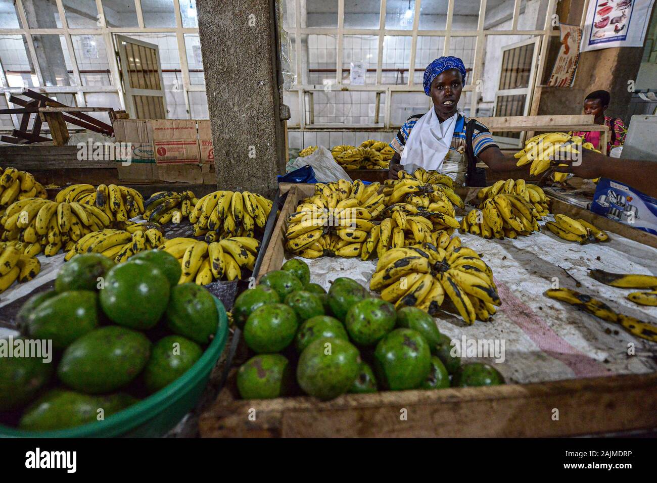 Rwanda, market, fruit hi-res stock photography and images - Alamy