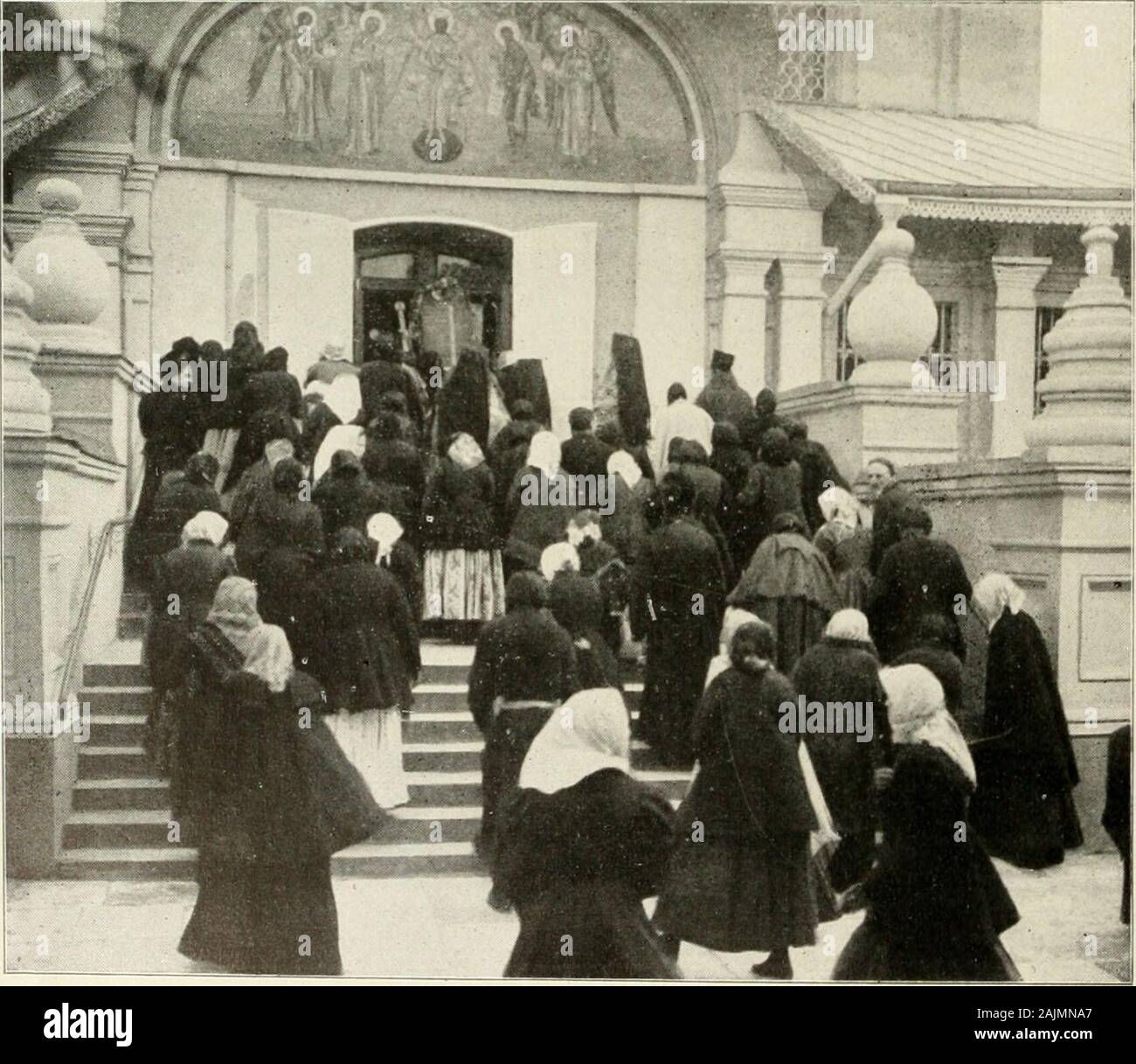 Crying madonna hi-res stock photography and images - Alamy