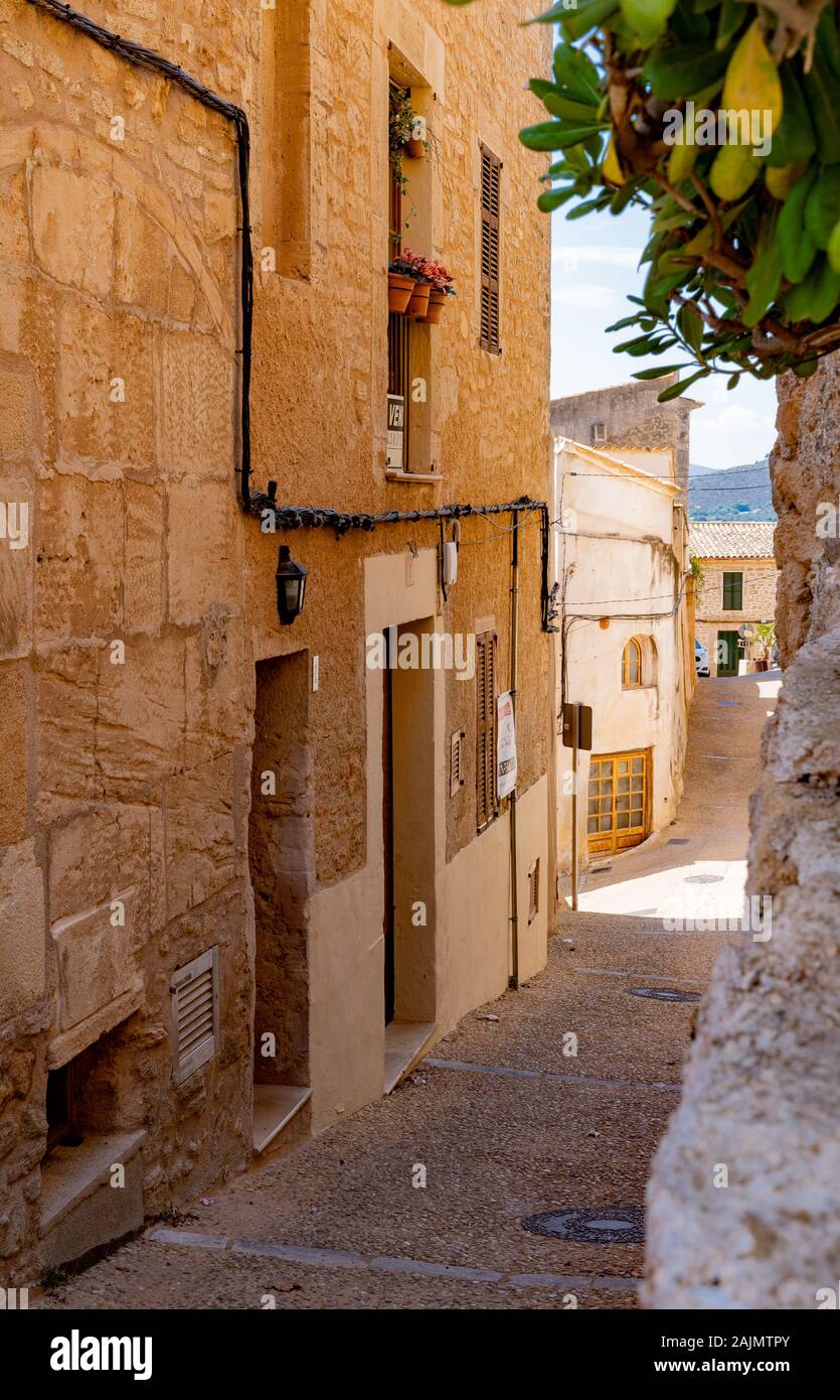 Old spanish village street hi-res stock photography and images - Alamy