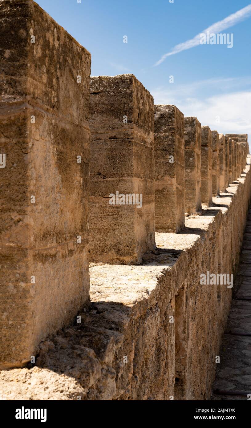 Castle fort citadel wall battlement hi-res stock photography and images ...