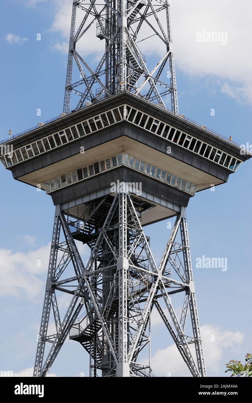 Signal radio tower architecture berliner funkturm hi-res stock photography and images - Alamy
