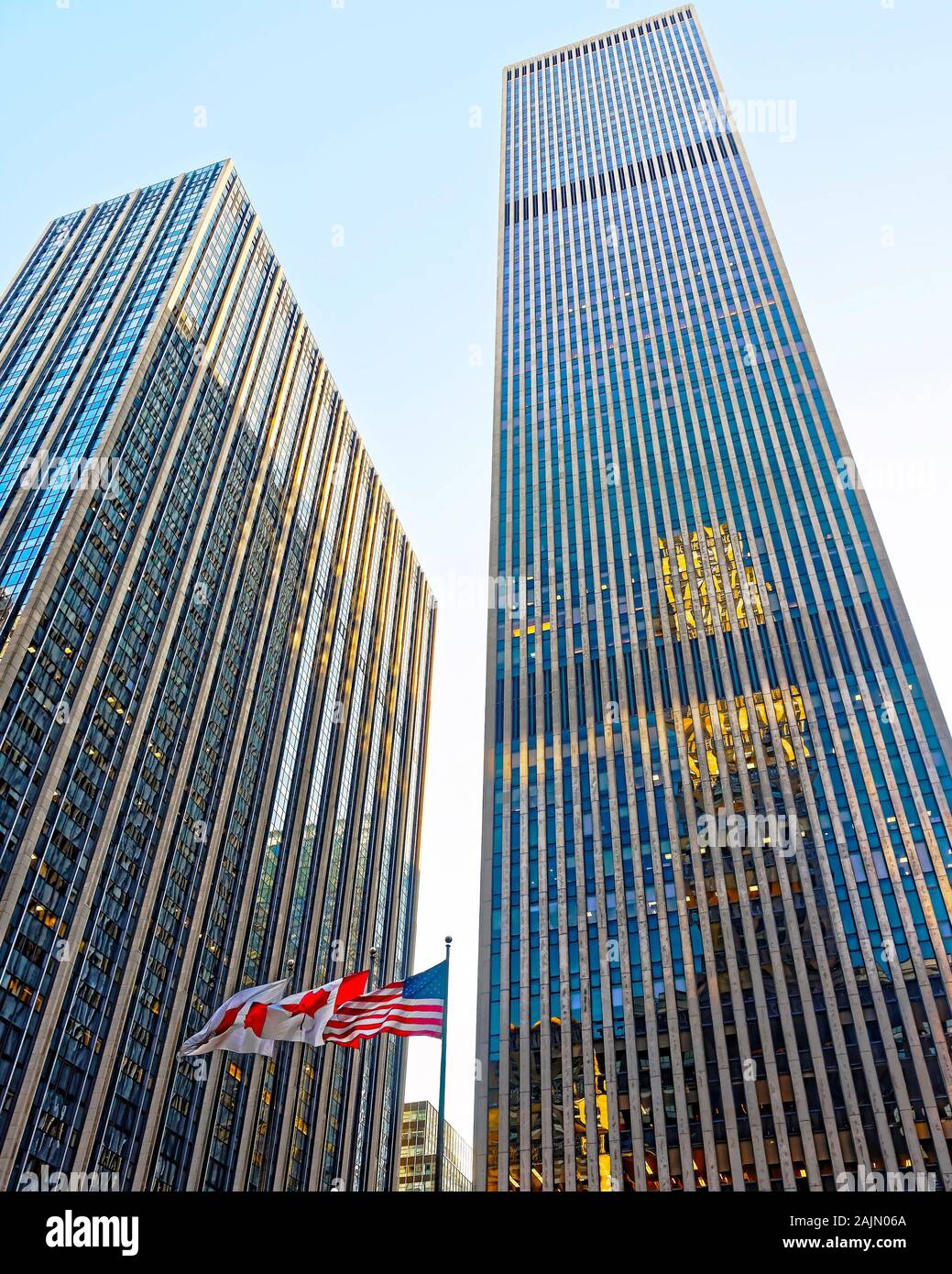 Exxon building hi-res stock photography and images - Alamy