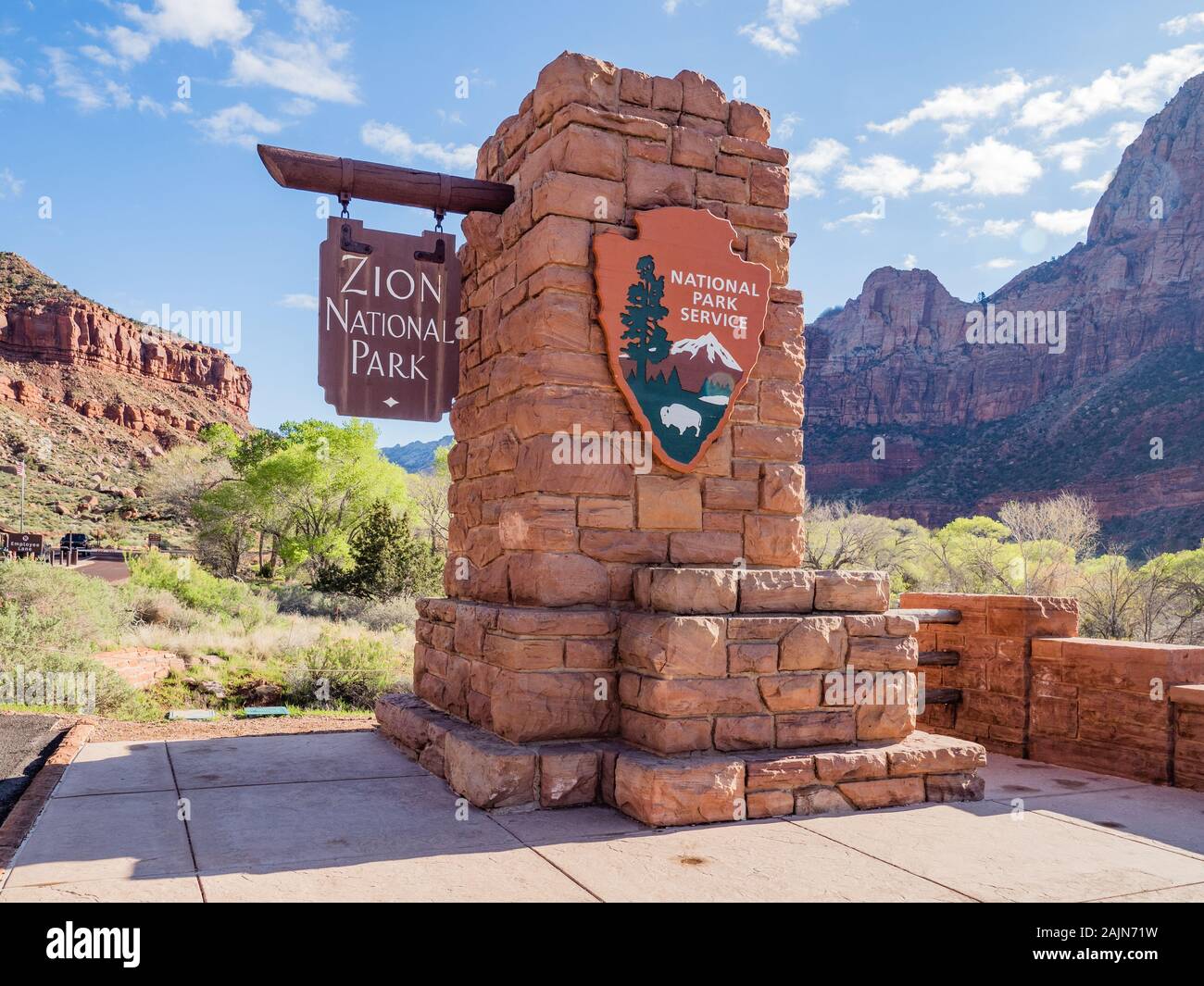 Zion National Park entrance sign, Springdale, Utah, USA Stock Photo - Alamy