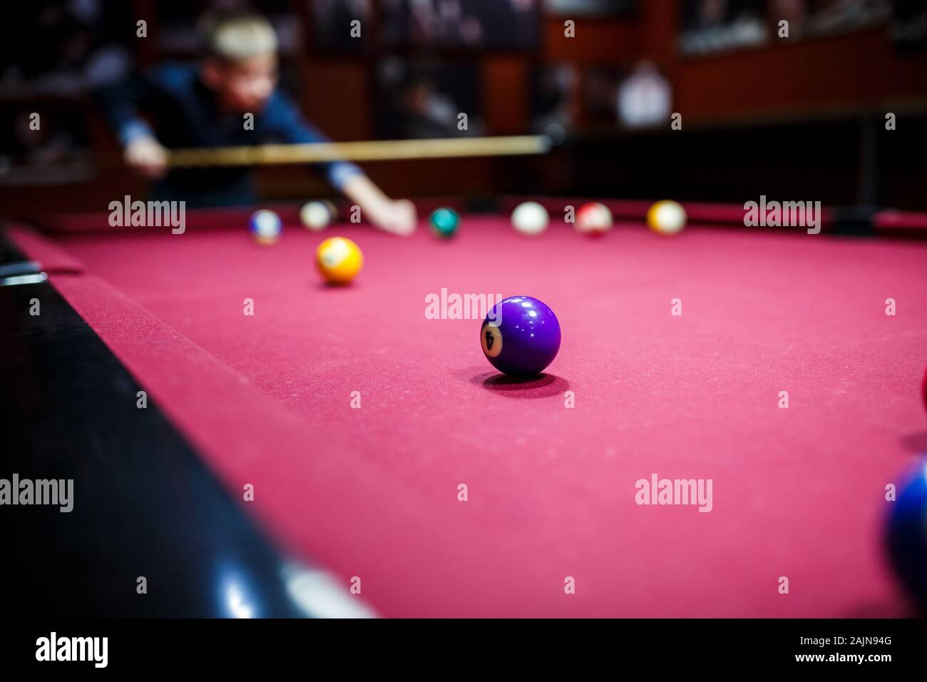 Snooker ball hi-res stock photography and images - Alamy
