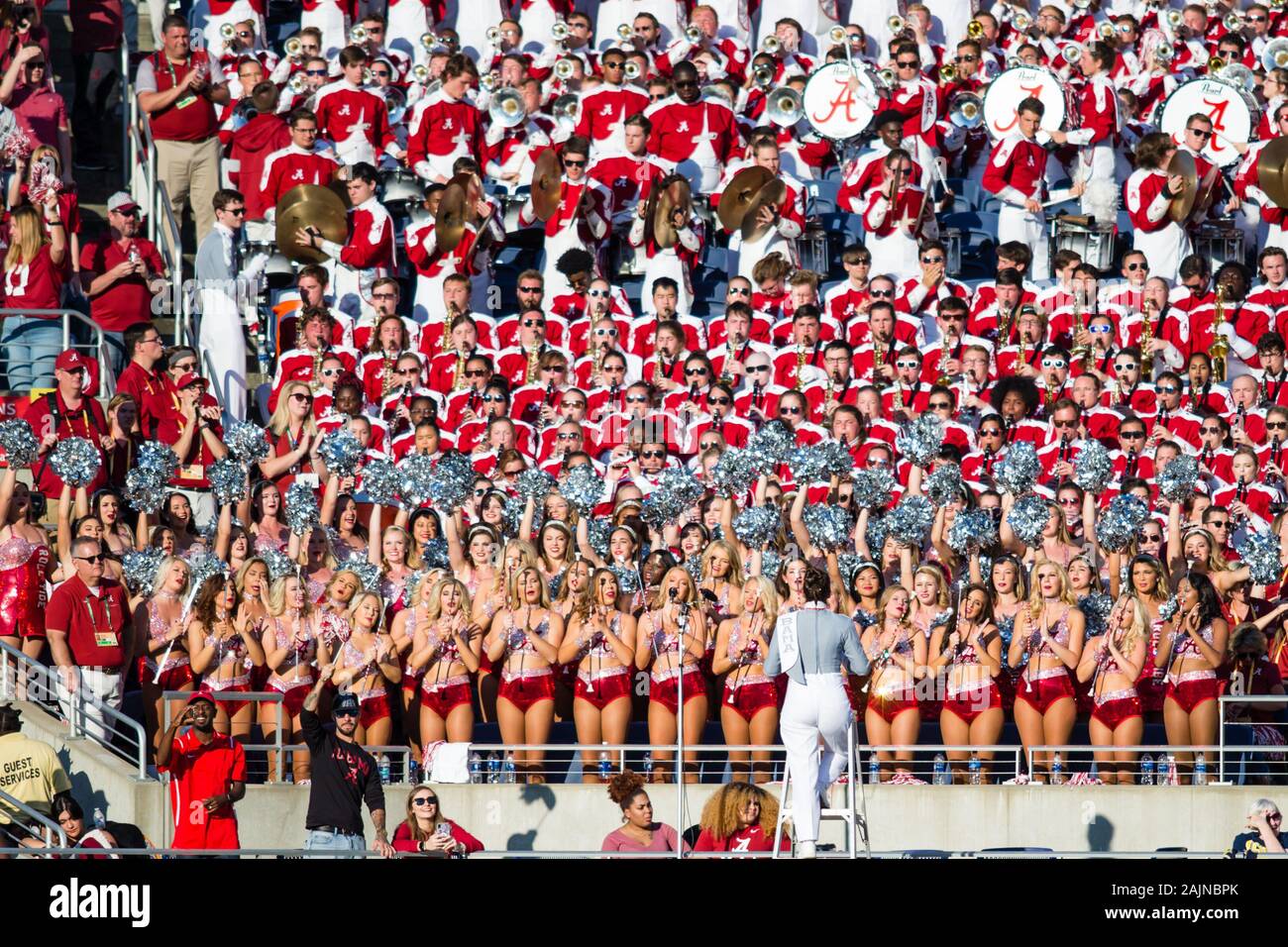 Orlando, Florida, USA. 1st Jan, 2020. The Alabama cheerleaders ...