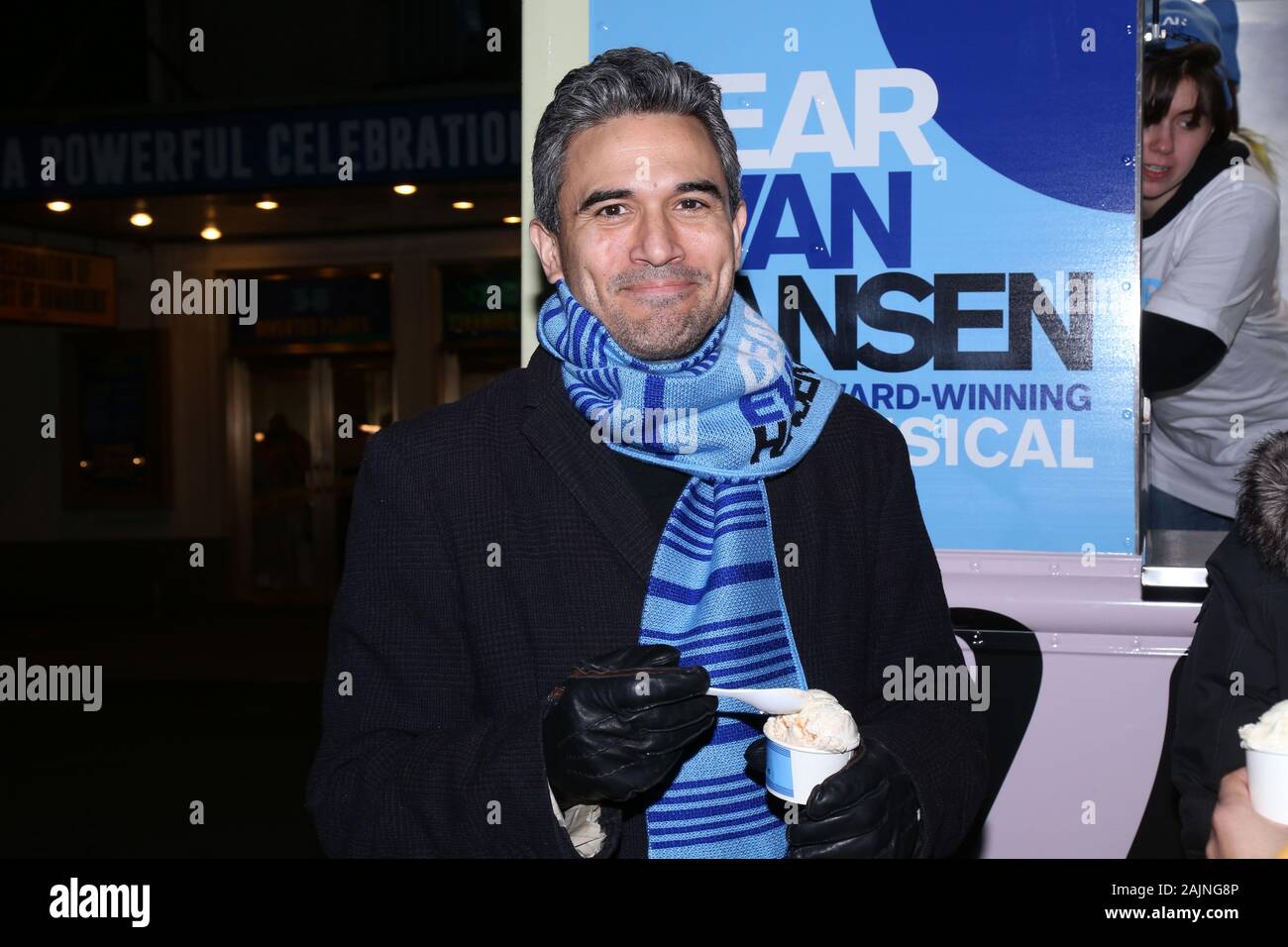 The cast of Dear Evan Hansen celebrates their third year on Broadway at ...