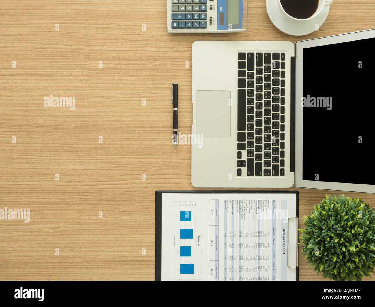 Accountants desk hi-res stock photography and images - Alamy