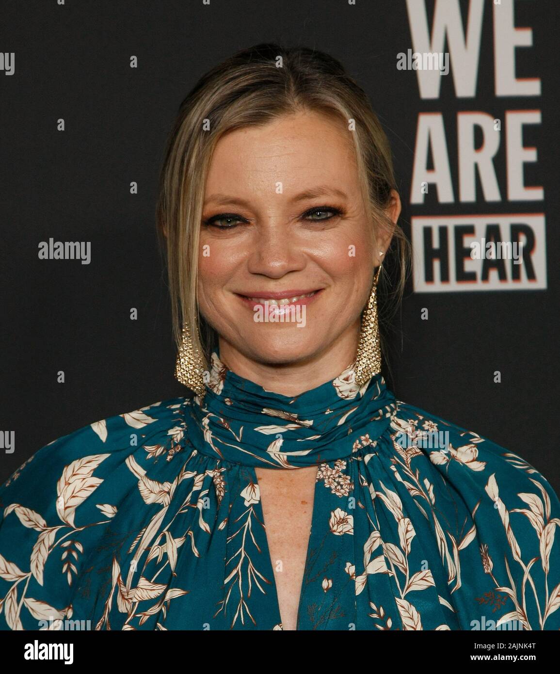 Amy smart photo credit hi-res stock photography and images - Alamy