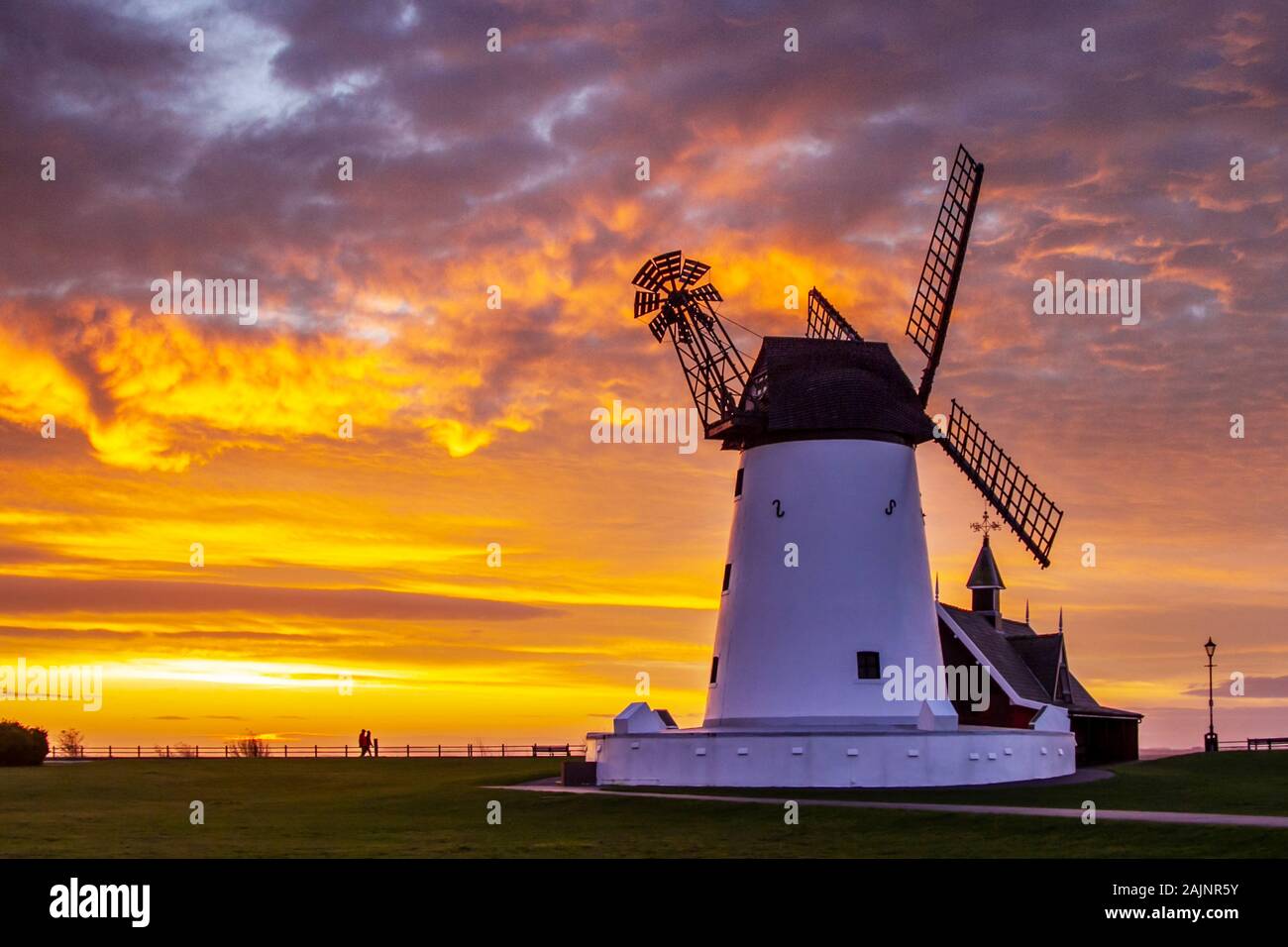 Lytham Saint Annes, Lancashire. Jan 2020. UK Weather. Unusual skies ...