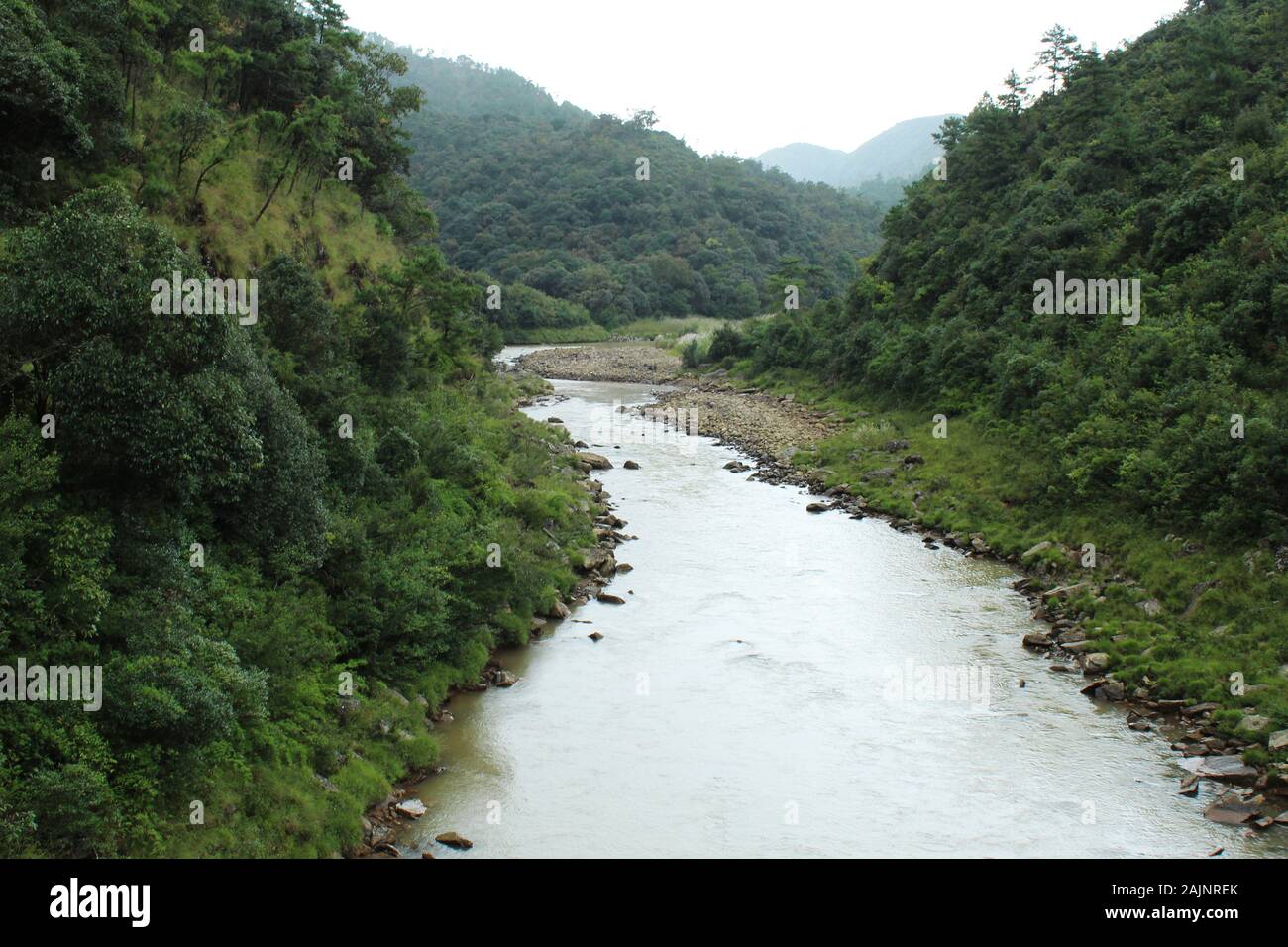 Green valley in between two hi-res stock photography and images - Alamy
