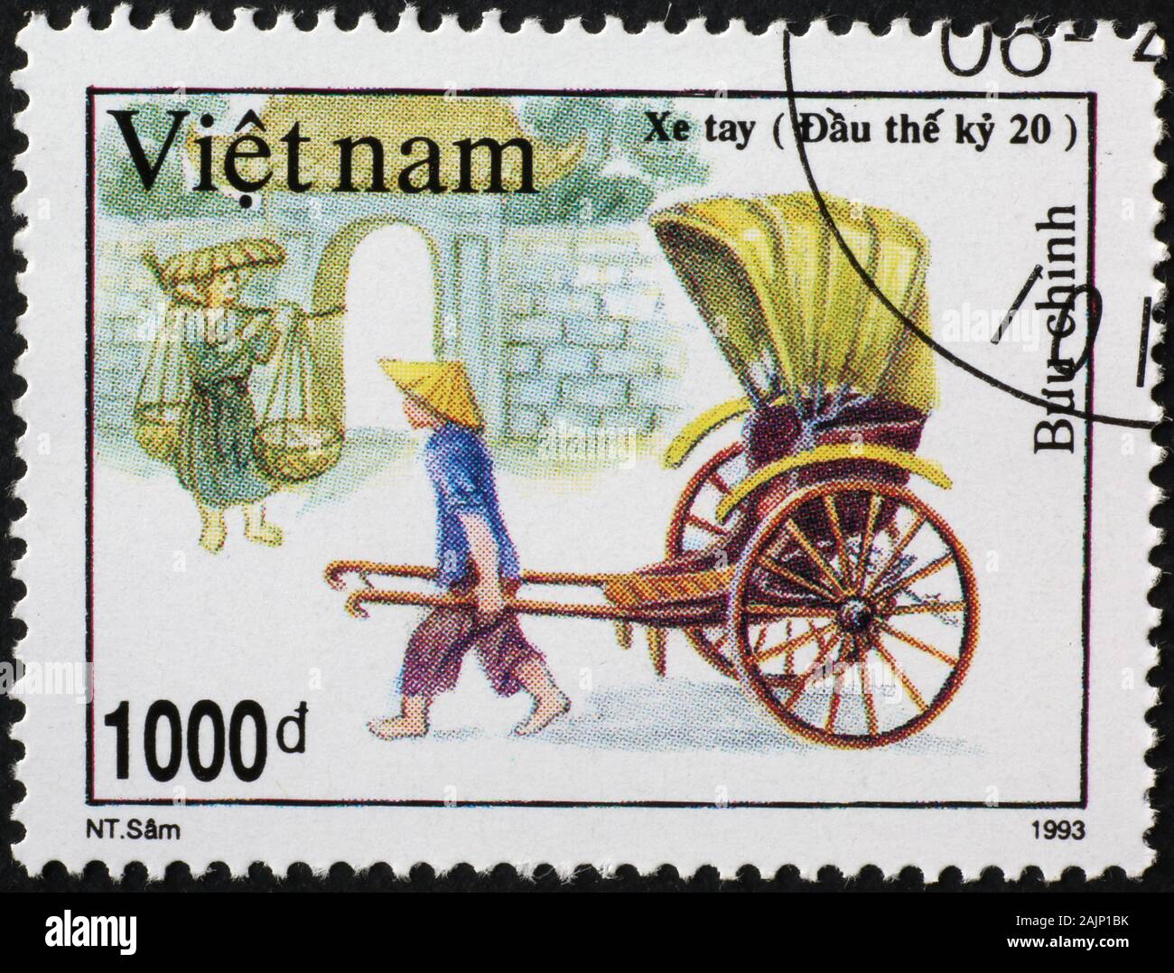 Vietnamese postage stamp hi-res stock photography and images - Alamy