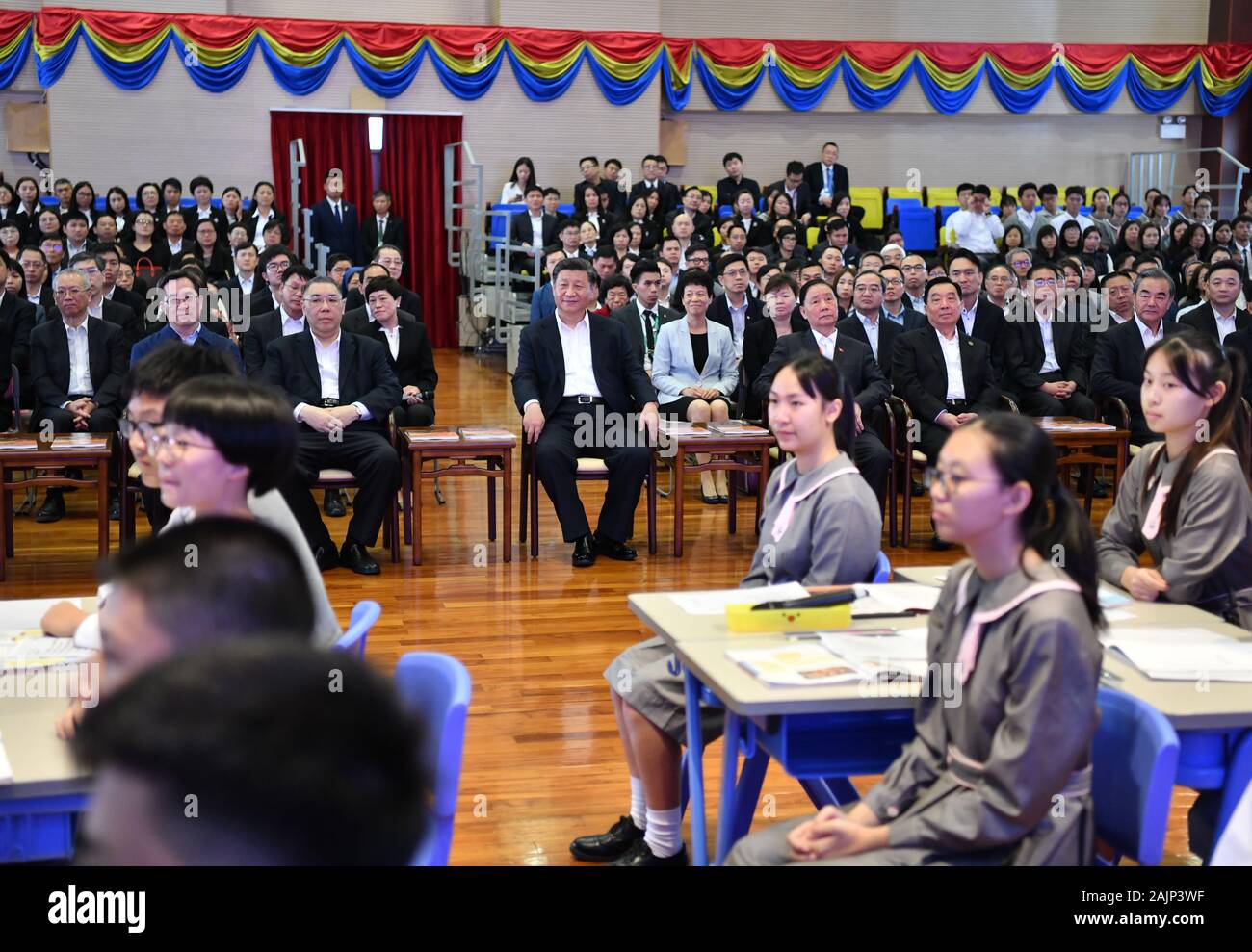 History class hi-res stock photography and images - Alamy