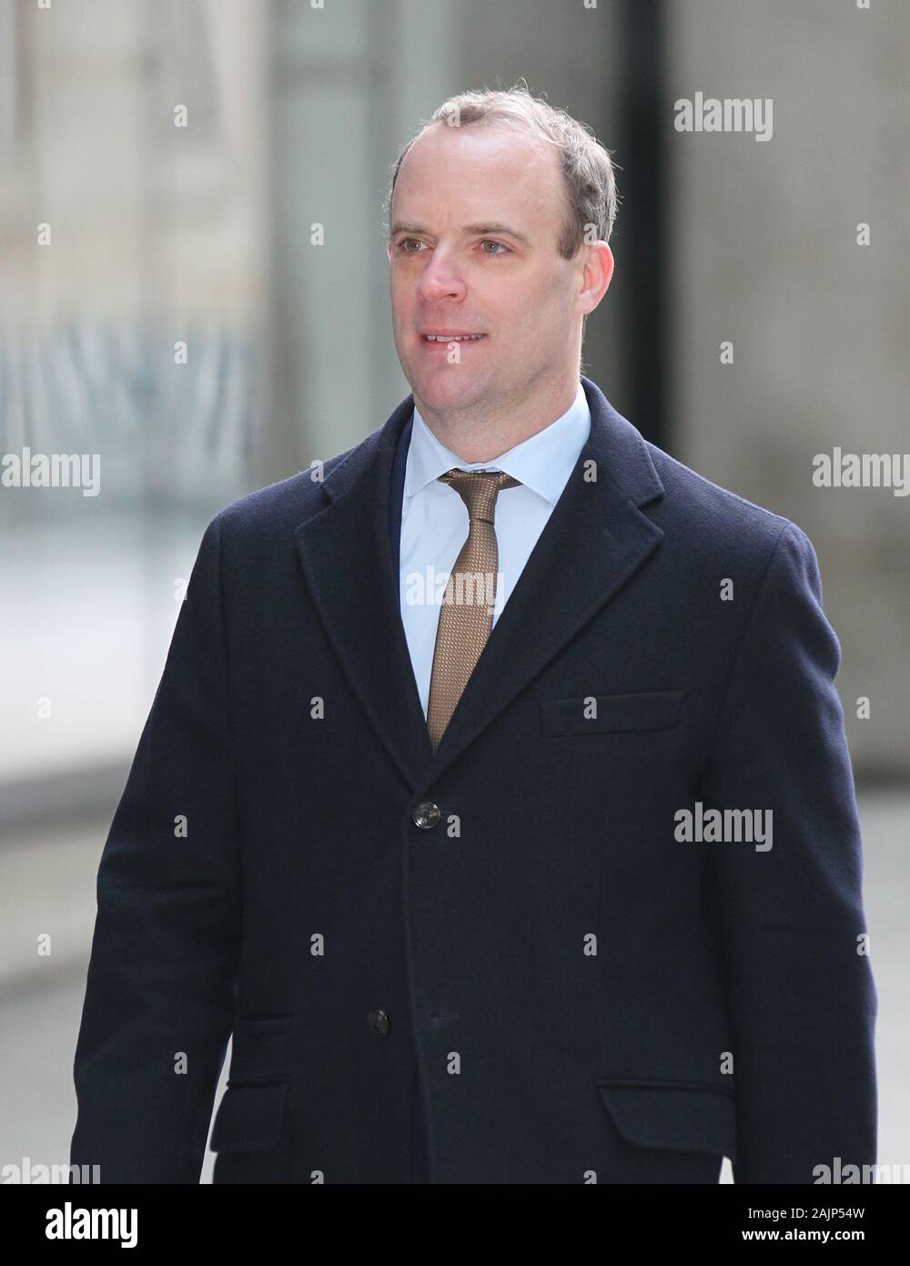 London, UK, 5th Jan, 2020. Foreign Secretary Dominic Raab seen arriving ...