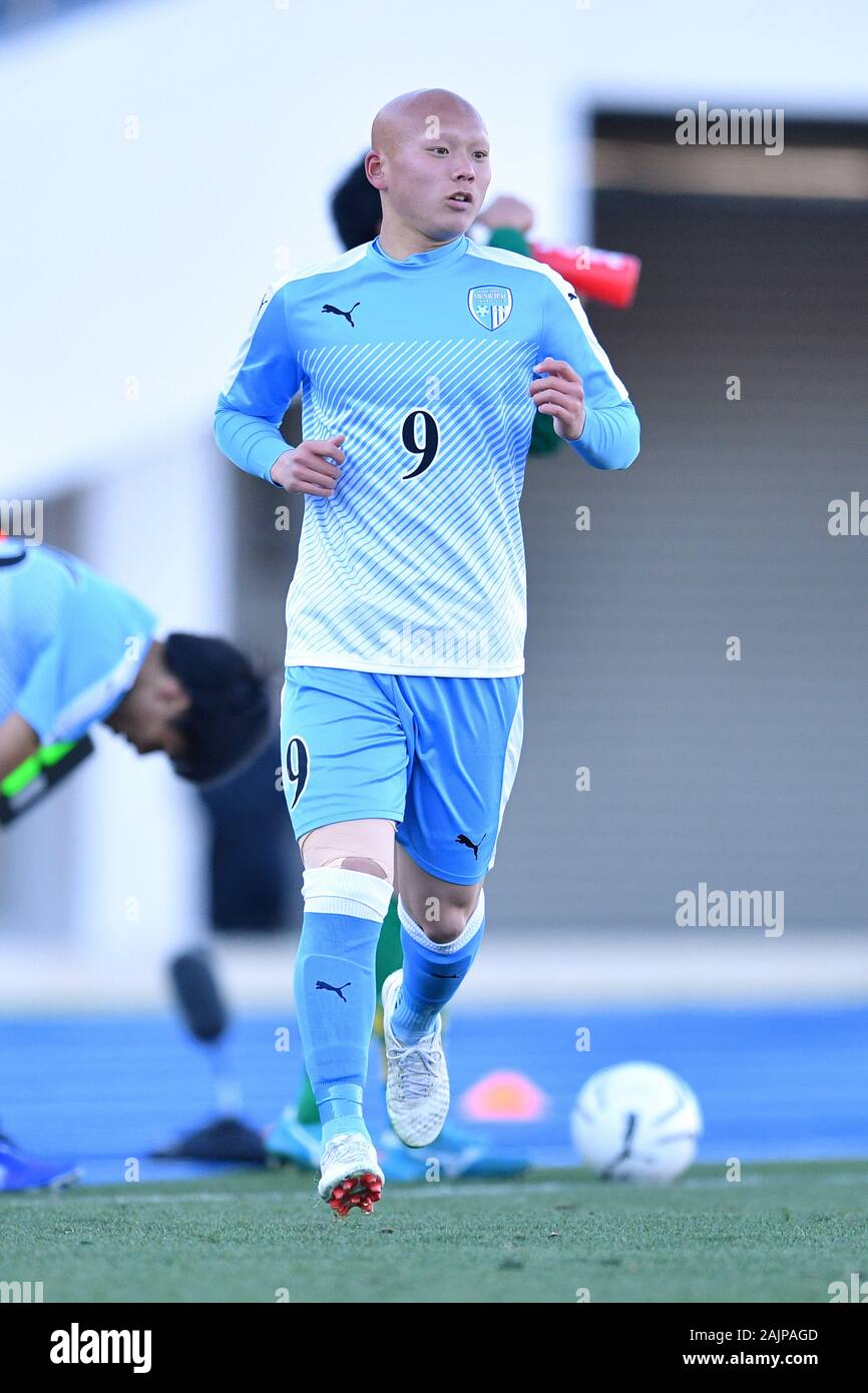 Tokyo, Japan. Credit: MATSUO. 5th Jan, 2020. Shun Maeda ( Football ...
