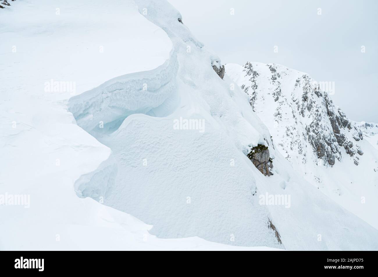 Wind blown snow formation hi-res stock photography and images - Alamy