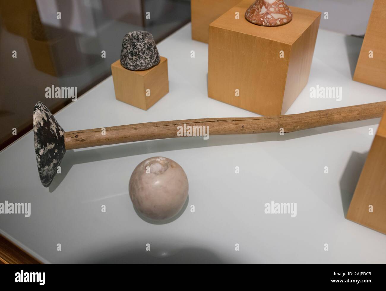 Discoidal hi-res stock photography and images - Alamy